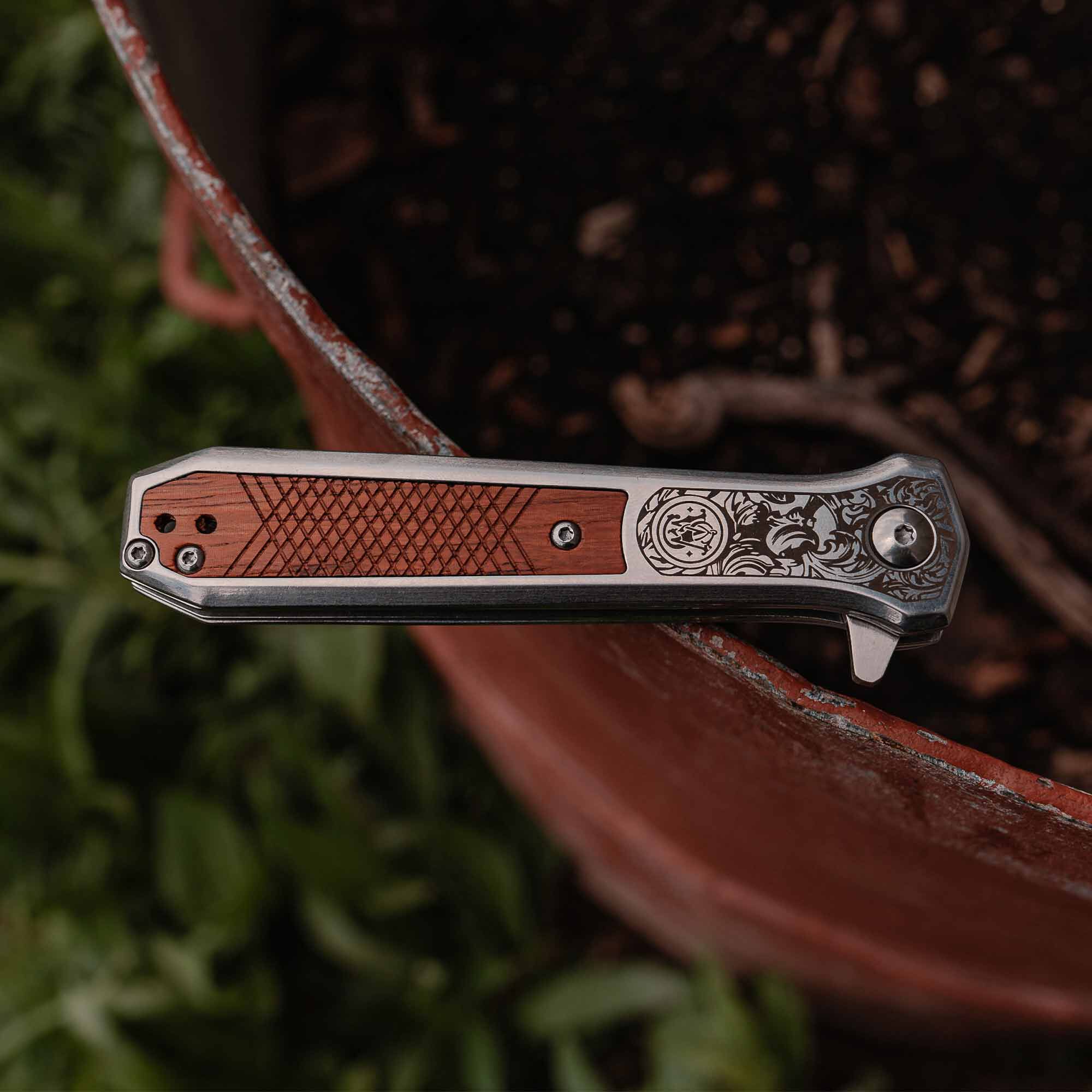 UNWAVERED™ Dagger Assisted | Smith & Wesson